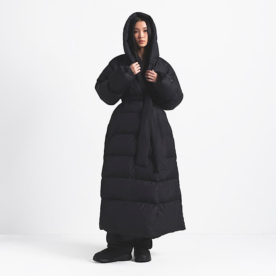 Women's The North Face X SKIMS Nuptse Wrap Parka | The North Face UK
